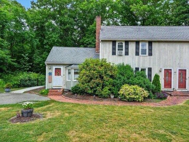 condo with 3 bedroom, Plainville MA ES104332516