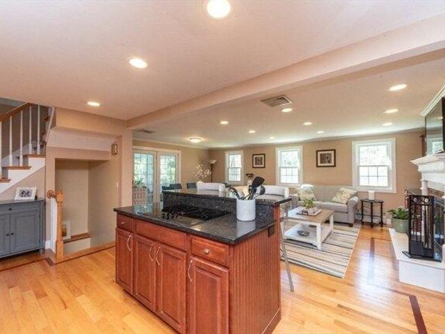 condo with 3 bedroom, Plymouth MA ES103886983