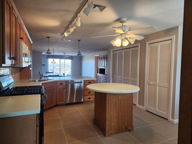 condo with 3 bedroom, Plymouth MA ES104811293