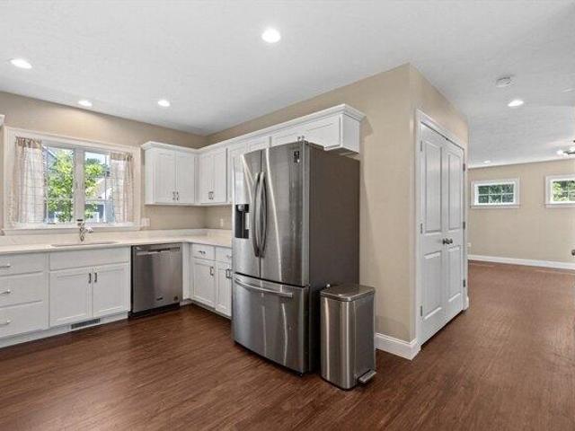 condo with 3 bedroom, Plymouth MA ES105081434