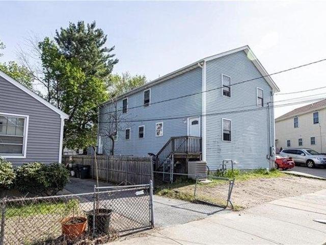 condo with 3 bedroom, Providence RI ES104149441
