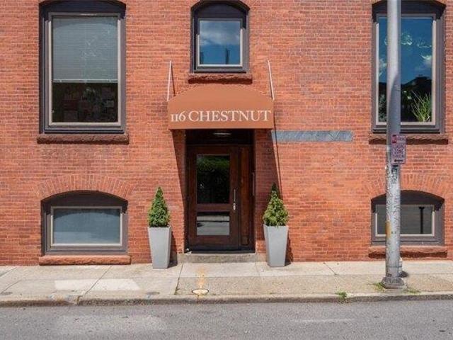 condo with 3 bedroom, Providence RI ES104809634
