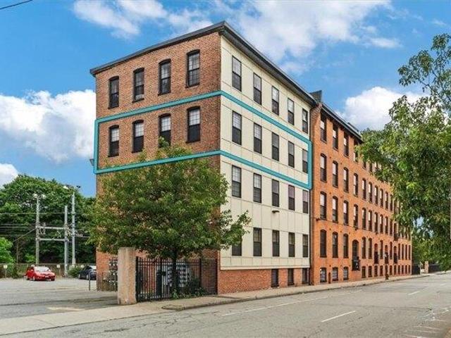 condo with 3 bedroom, Providence RI ES103604585