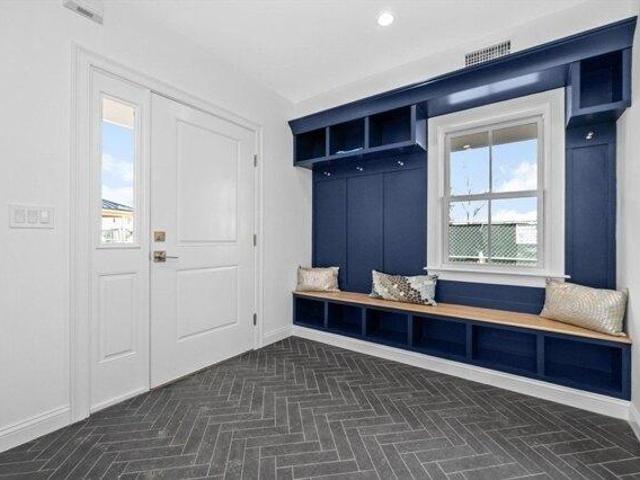 condo with 3 bedroom, Quincy MA DLS102593135