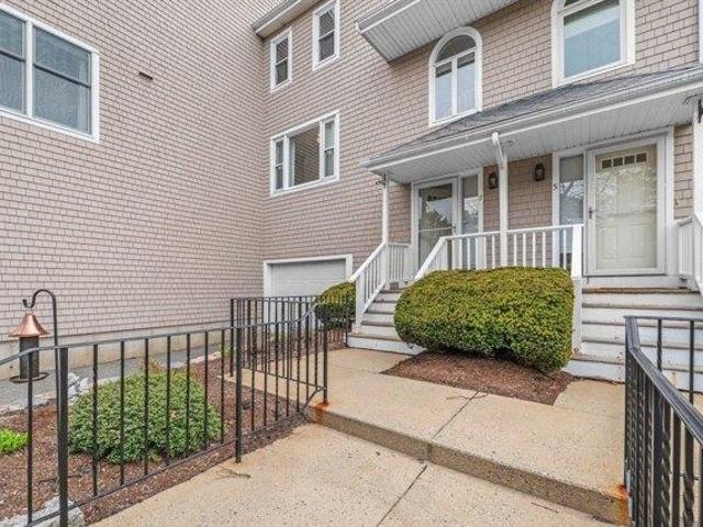 condo with 3 bedroom, Quincy MA ES104188943