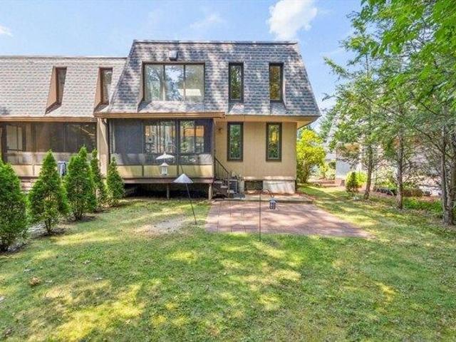 condo with 3 bedroom, Randolph MA ES104480248