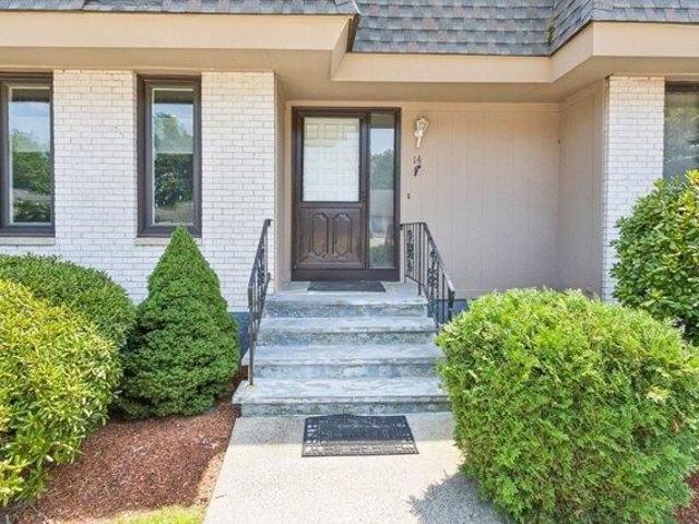 condo with 3 bedroom, Randolph MA ES105060562