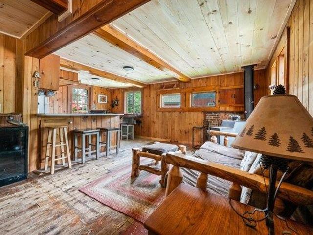 condo with 3 bedroom, Rangeley ME DS103967665