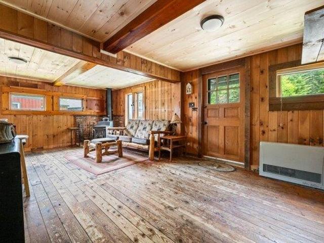 condo with 3 bedroom, Rangeley ME ES103967665