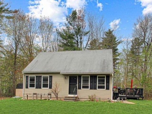 condo with 3 bedroom, Raymond NH DS103037794