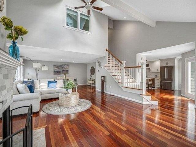 condo with 3 bedroom, Reading MA ES103886417