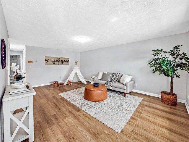 condo with 3 bedroom, Revere MA DLS103101333