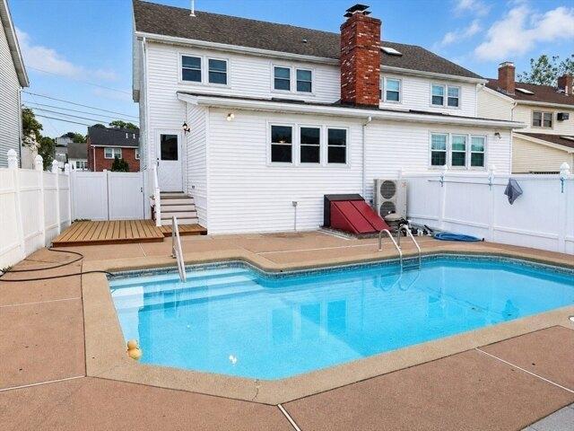 condo with 3 bedroom, Revere MA DS104008797