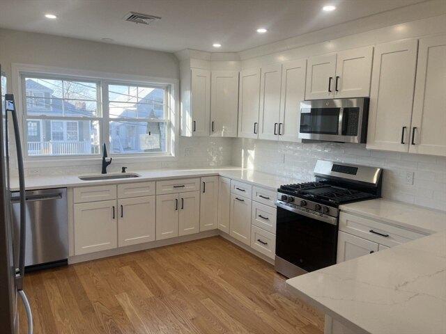 condo with 3 bedroom, Revere MA ES104407383
