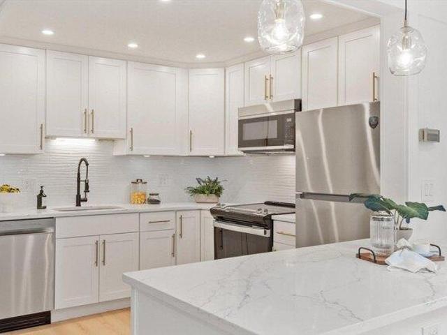 condo with 3 bedroom, Revere MA ES105082495
