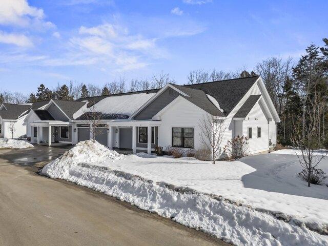 condo with 3 bedroom, Scarborough ME DLS101604516