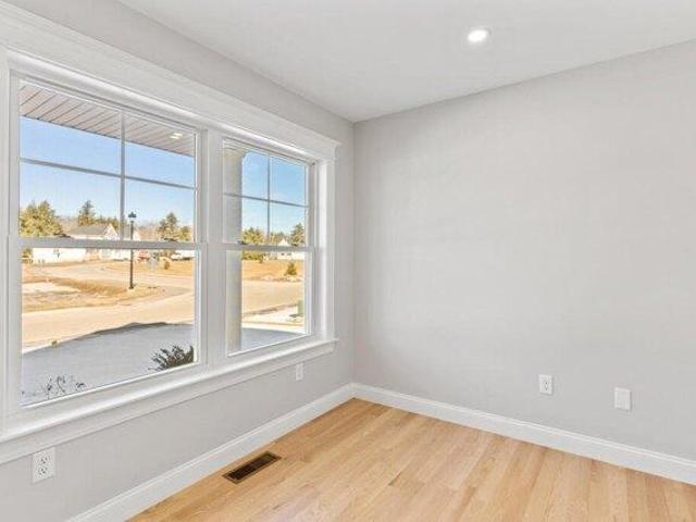 condo with 3 bedroom, Scarborough ME DS104187750