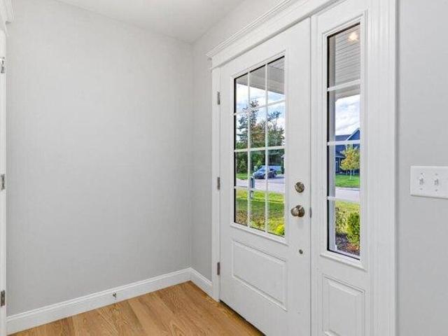 condo with 3 bedroom, Scarborough ME ES104075935