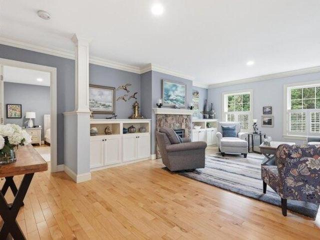 condo with 3 bedroom, Scarborough ME ES104809826