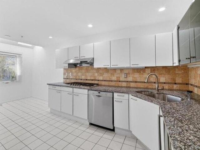 condo with 3 bedroom, Scarsdale NY ES105207311
