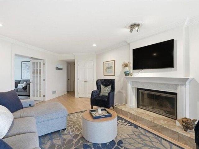 condo with 3 bedroom, Scituate MA ES104831692