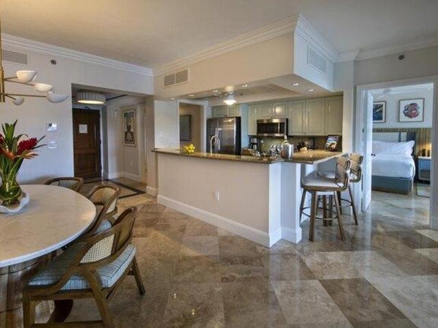 condo with 3 bedroom, Saint Thomas MO ES105172090