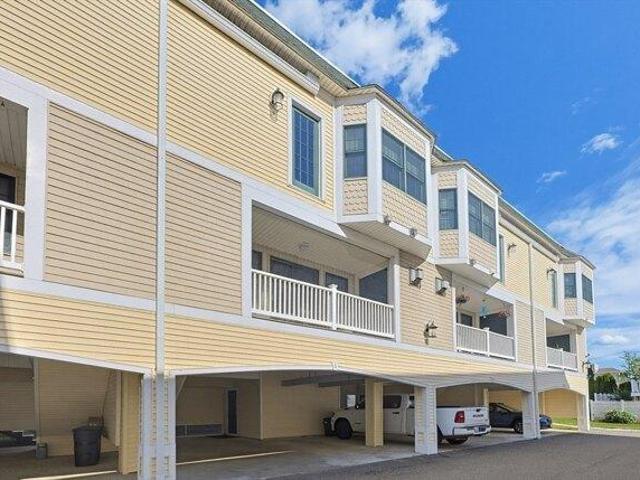 condo with 3 bedroom, Salisbury MA DS103887023