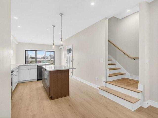 condo with 3 bedroom, Salisbury MA ES105109061