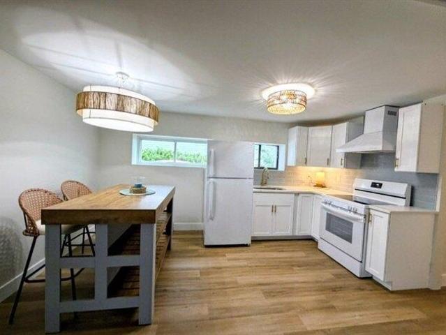 condo with 3 bedroom, Salisbury MA ES105116287