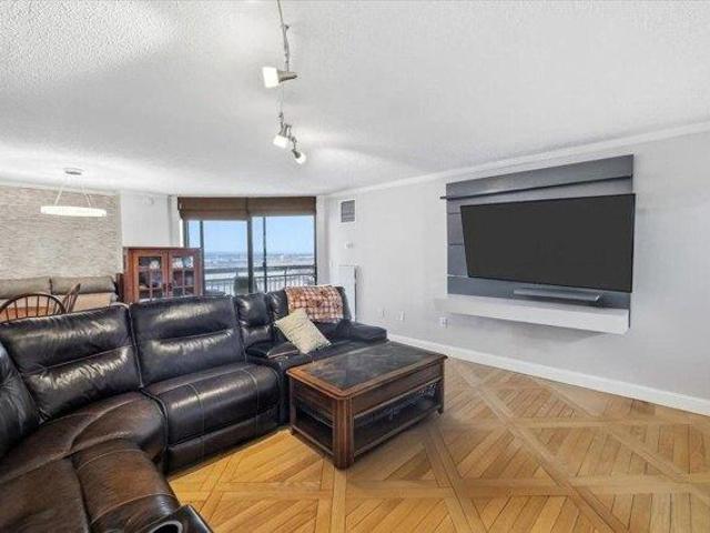 condo with 3 bedroom, Secaucus NJ ES103185976