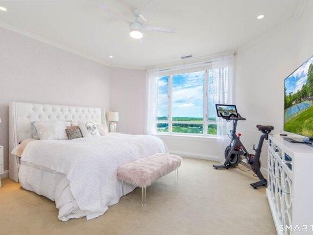 condo with 3 bedroom, Shelton CT DLS102724725
