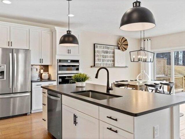 condo with 3 bedroom, Shrewsbury MA ES103809535