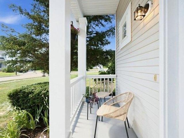 condo with 3 bedroom, Shrewsbury MA ES103849307