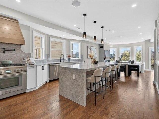 condo with 3 bedroom, Somerville MA DS104149572