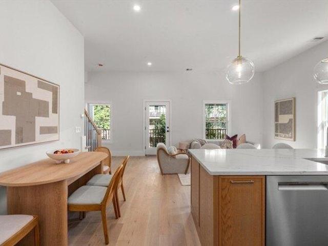 condo with 3 bedroom, Somerville MA DS103966165