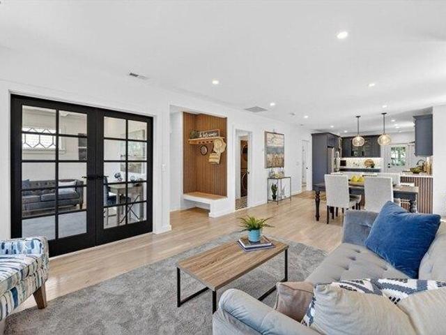 condo with 3 bedroom, Somerville MA ES104330681