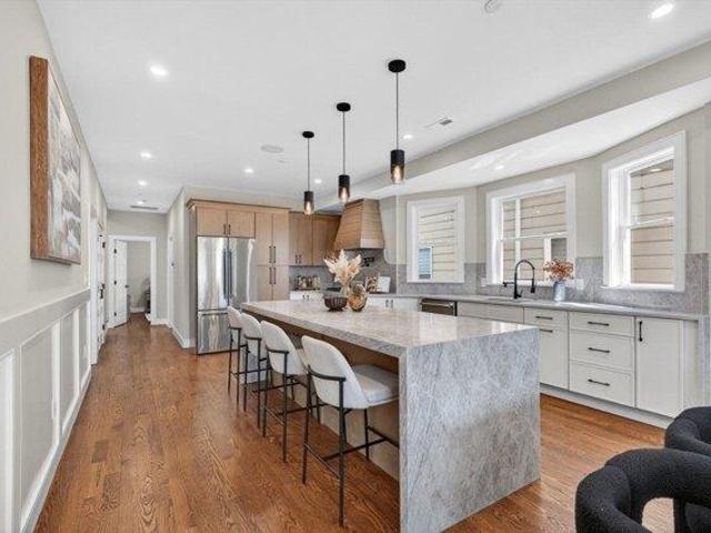 condo with 3 bedroom, Somerville MA ES104514700