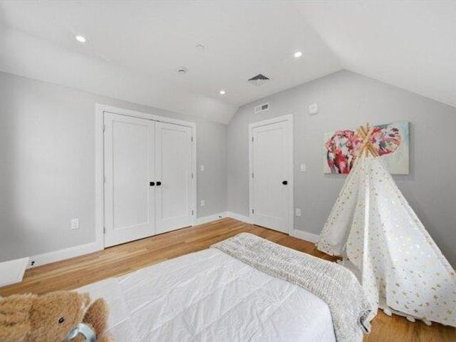 condo with 3 bedroom, Somerville MA ES104848942