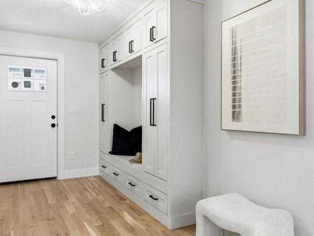 condo with 3 bedroom, Somerville MA ES104850363