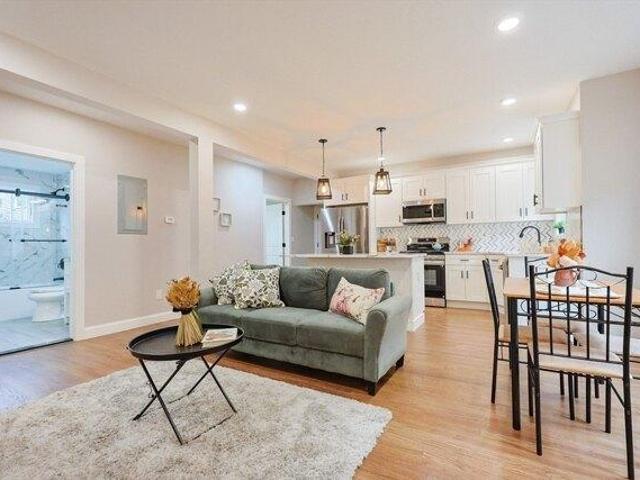 condo with 3 bedroom, Somerville MA ES105105539