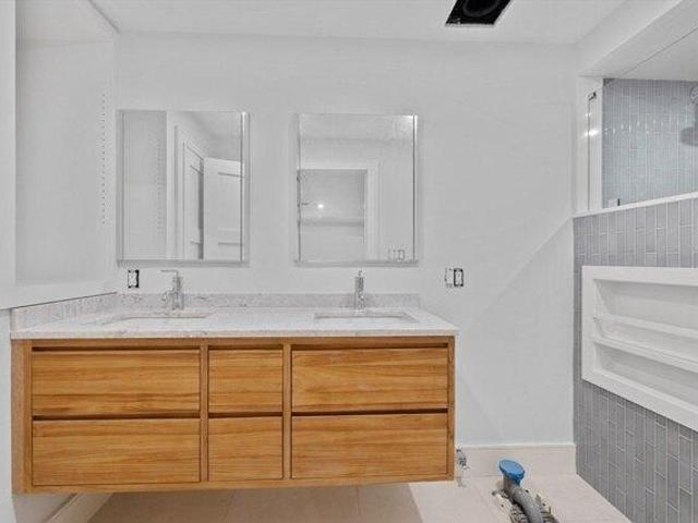 condo with 3 bedroom, Somerville MA ES105109221