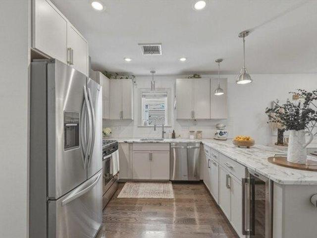 condo with 3 bedroom, Somerville MA ES105207072