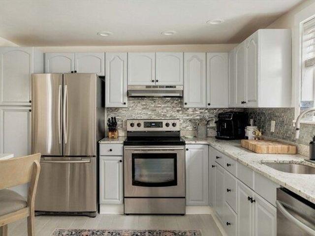 condo with 3 bedroom, Somerville MA ES103927626