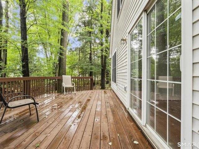 condo with 3 bedroom, South Windsor CT ES105159317