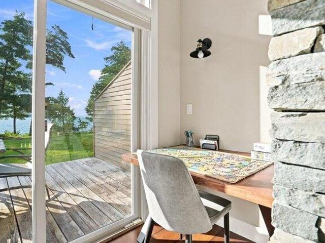 condo with 3 bedroom, South Burlington VT ES105204859