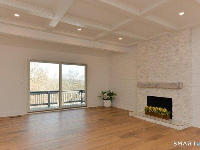 condo with 3 bedroom, Southbury CT DLS102826827
