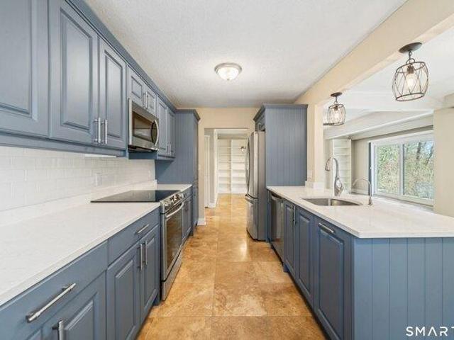 condo with 3 bedroom, Southbury CT DS102027803