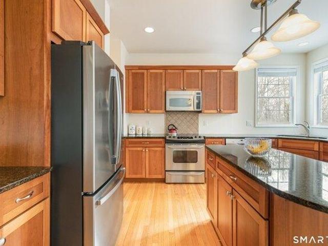 condo with 3 bedroom, Southbury CT DS102346982