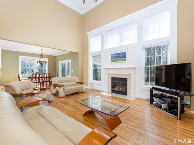 condo with 3 bedroom, Southington CT ES105144188