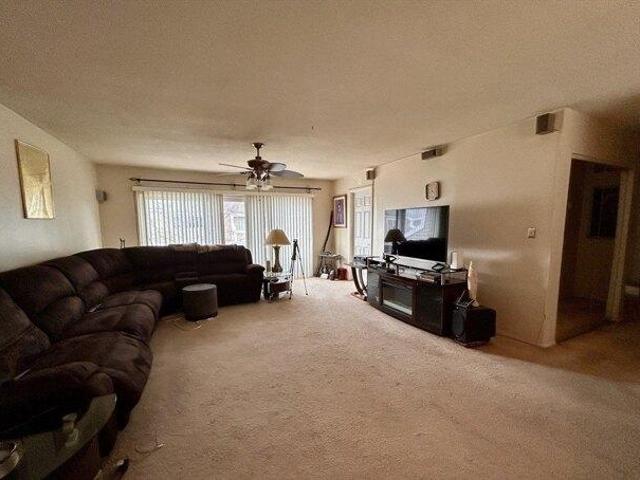 condo with 3 bedroom, Springfield MA DLS102728832